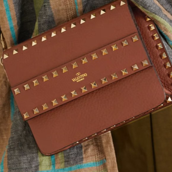 Valentino Garavani | Bags | Nwt Valentino Small Rockstud Grainy ...